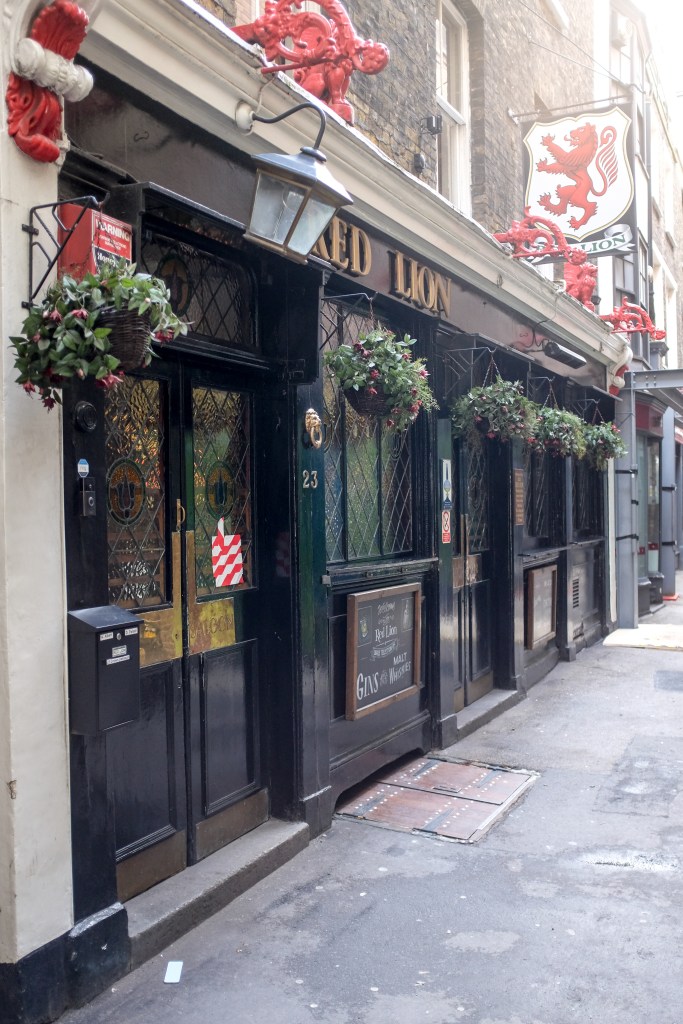Exploring the past near The Red Lion. London's history on tap ...